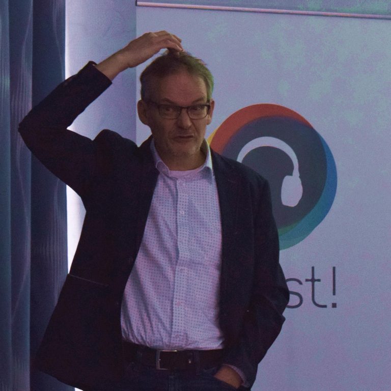 „Wir wollen, dass man weniger Kopfhörer hört und mehr Musik ...